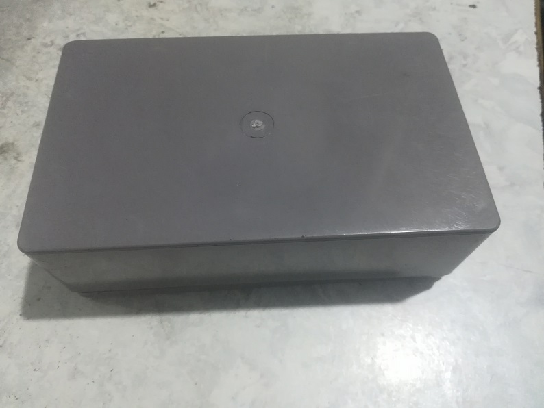 Plastic enclosure box for electronic circuit board - size (L X W): 6" X ...