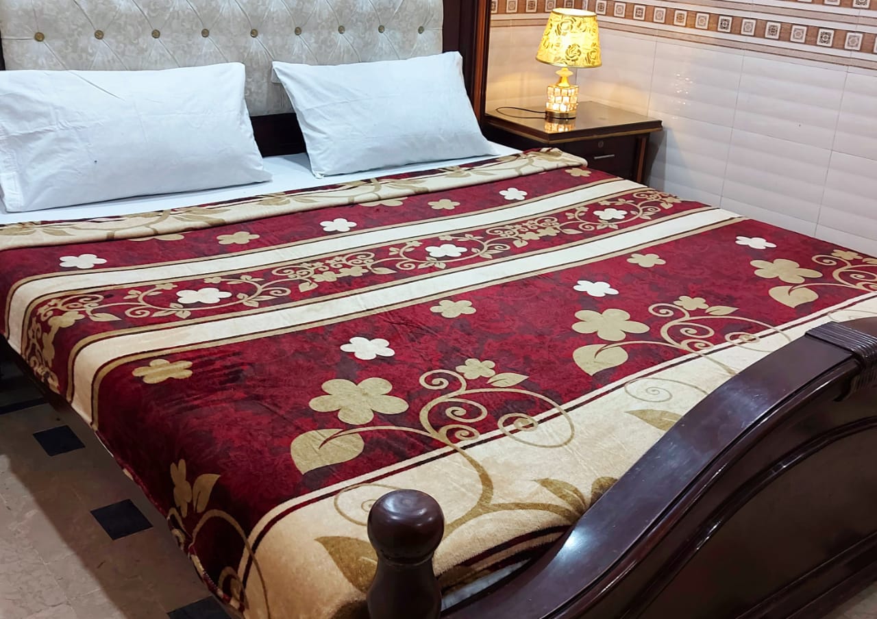 High Quality AC Blanket Single and double Bed Fleece Blanket /Kambal By ...