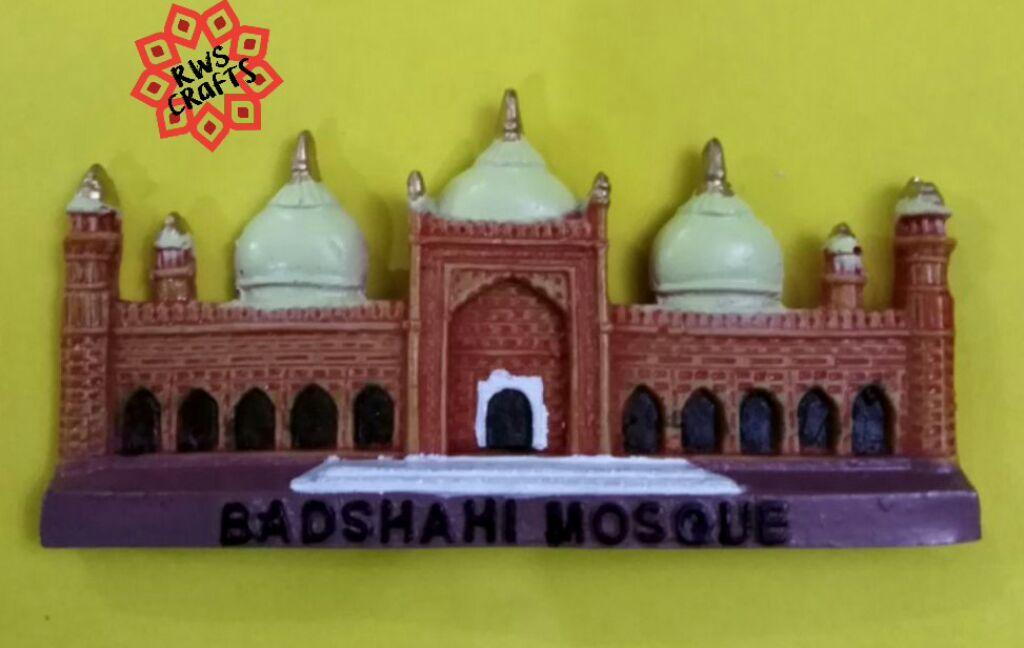 Porcelain Badshahi Musjid Lahore Fridge Magnet. Pakistani Souvenirs ...