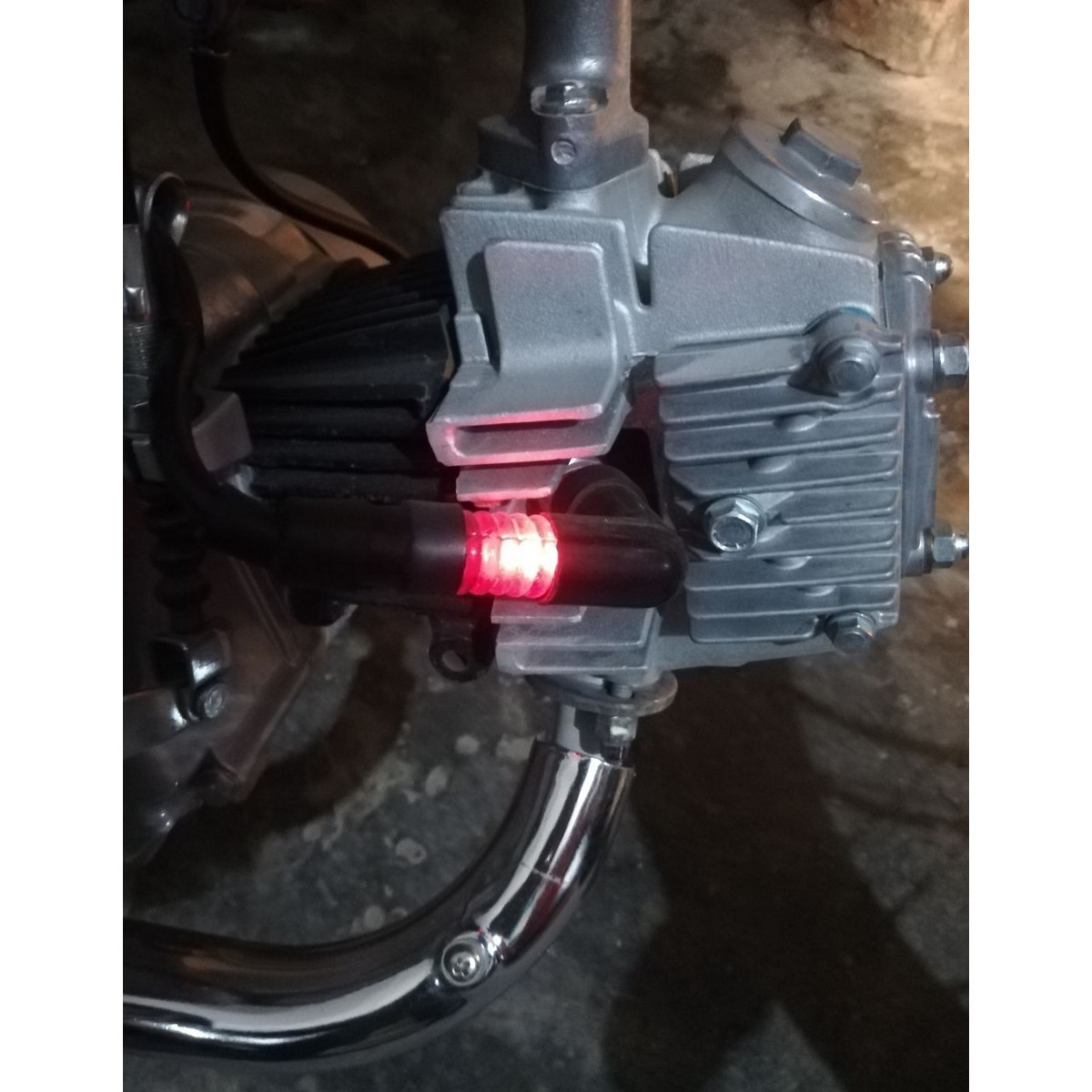 Motorcycle Spark Plug Cap / Resistor Cover with light / Honda CD70 ...