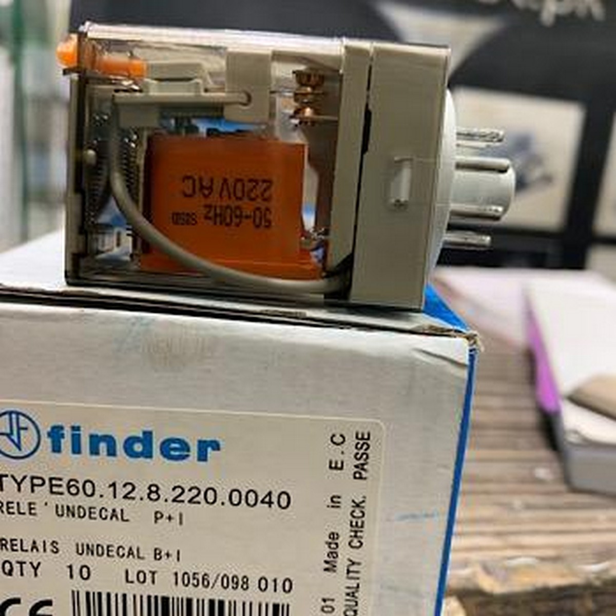 Finder 8 pin relay TYPE E60.12.8.220.0040 | Daraz.pk