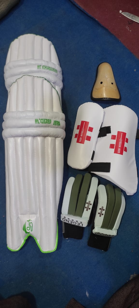 7 Pec Hard ball Cricket Kit Junior From 5-14 Years kids | Daraz.pk
