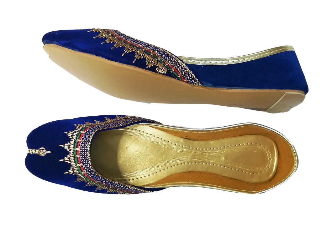 Hand Made Embroidery Fancy Elegant Shiny Leather Ladies Khussa Party ...