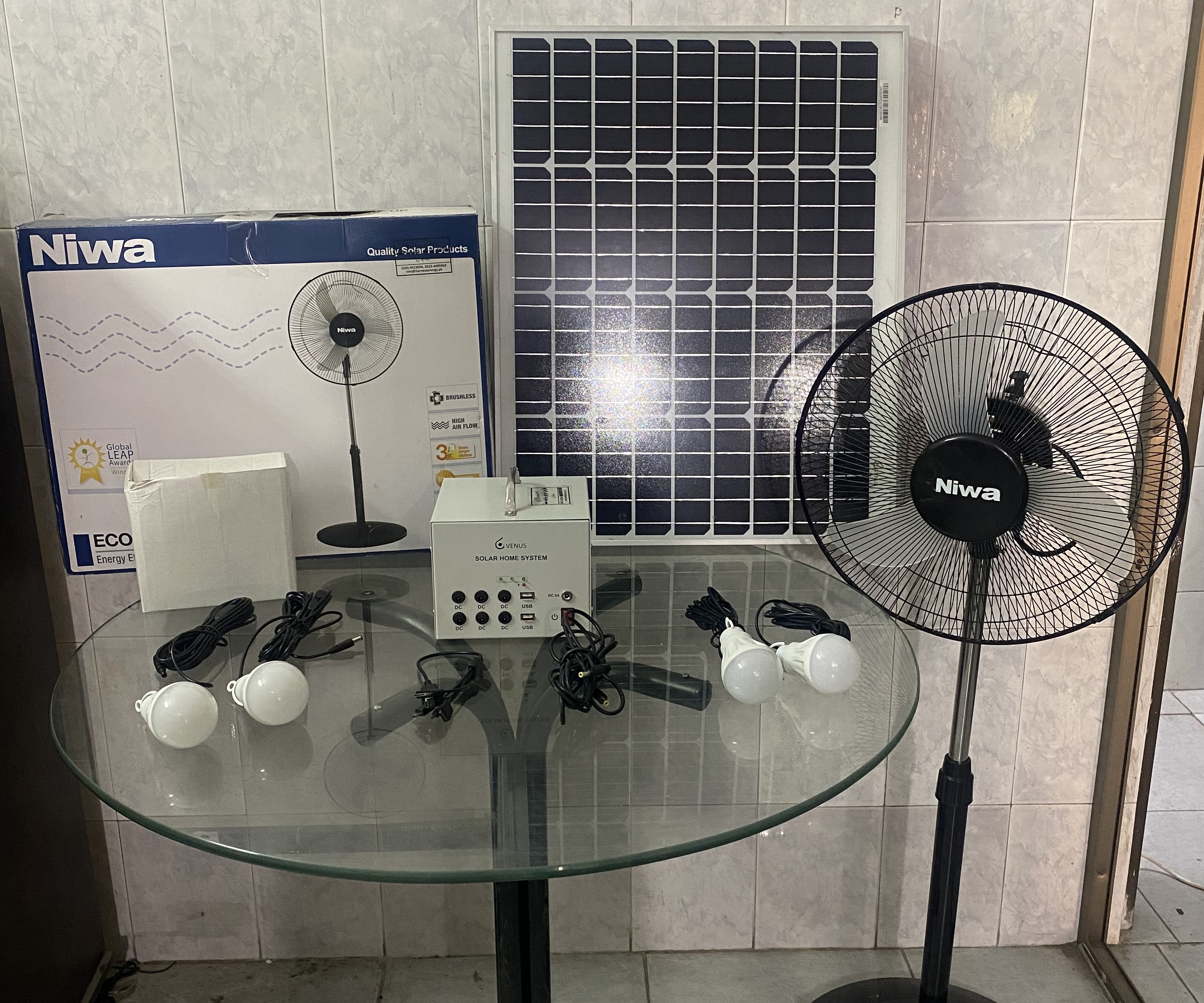 Bijli Box 50 rechargeable solar package. Lithium-ion battery, 4x LED ...