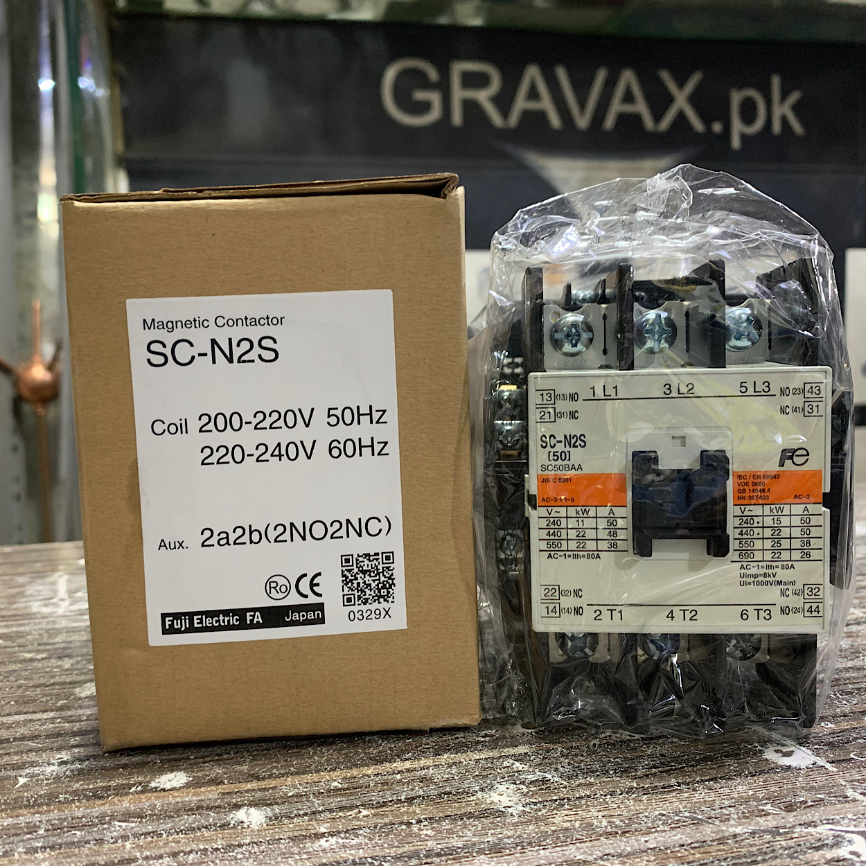 Fuji SC-N2S Magnetic Contactor 3Pole+2NO/2NC 80 Amp | Daraz.pk