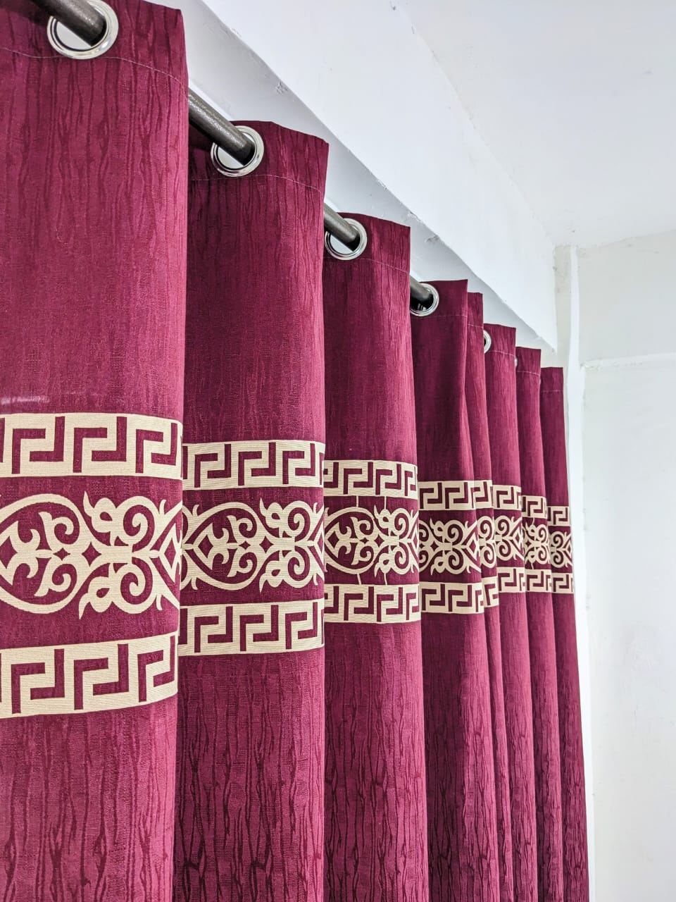 Luxury & Elegant Upper Border Design Ready Made Curtains,pardy For Your ...