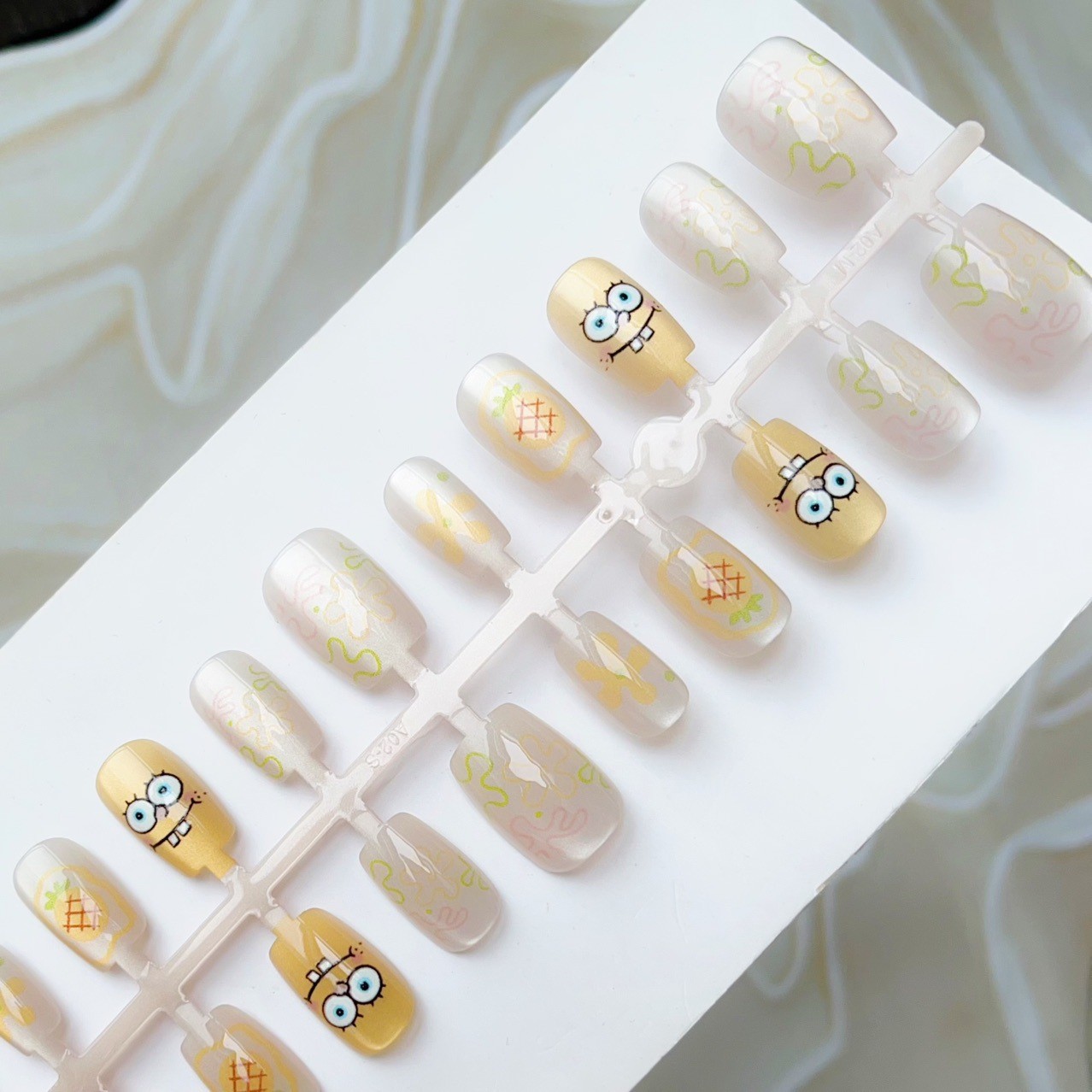30 pieces of hand-worn nail planes can be split into 3 yards, using the ...