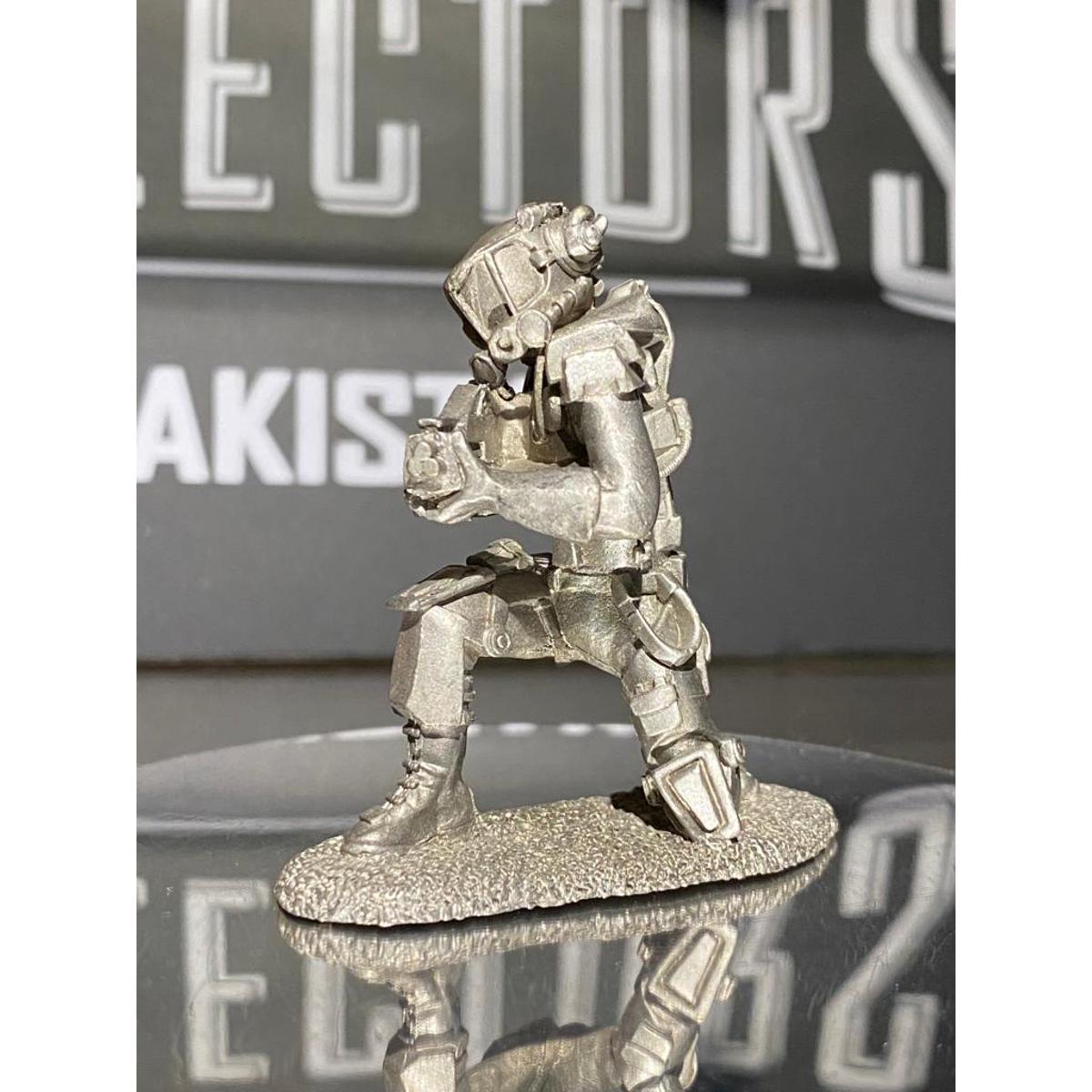 Metal figure 2.7 inch Command & Conquer Tiberian Sun Collector's ...