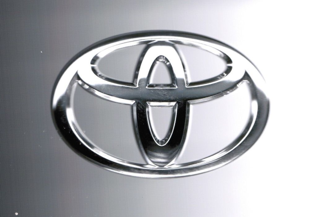 Toyota Corolla Monogram - Silver - Logo | Daraz.pk