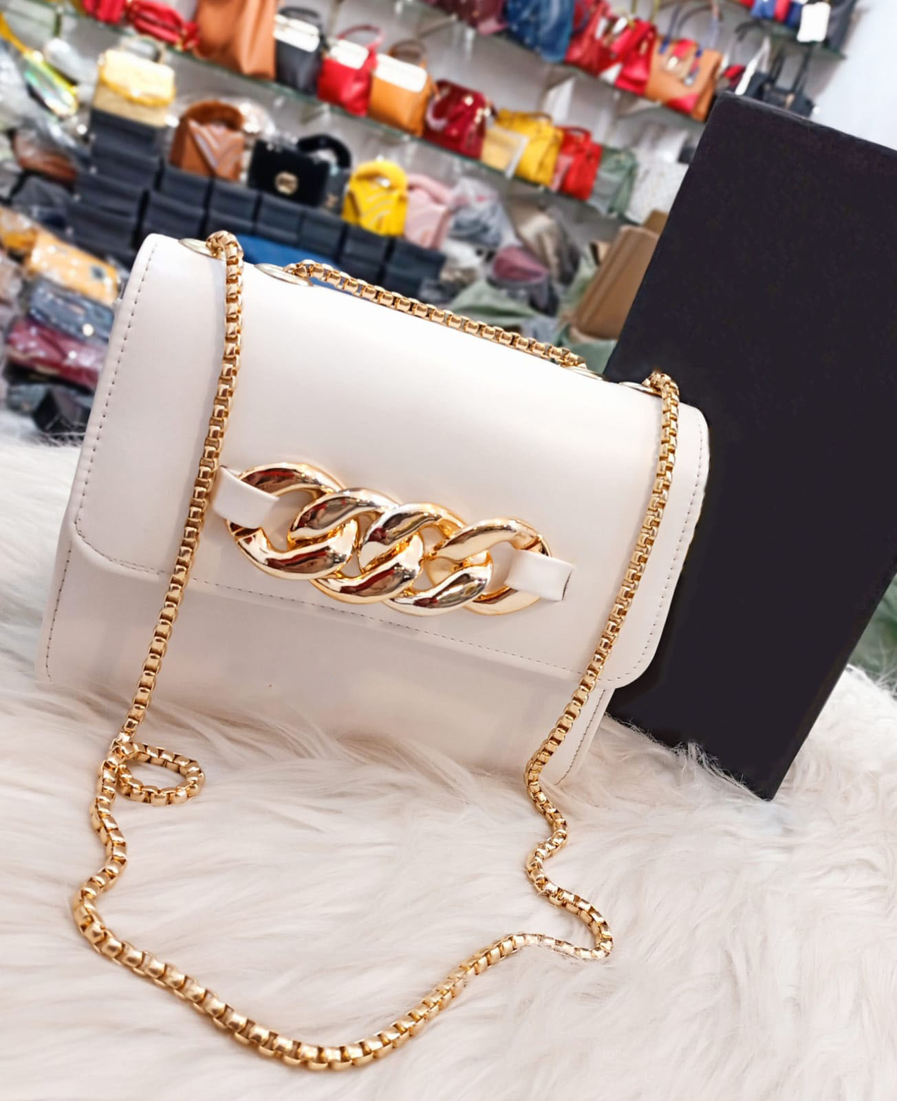Hand bags for girls with stylish long chain | Daraz.pk