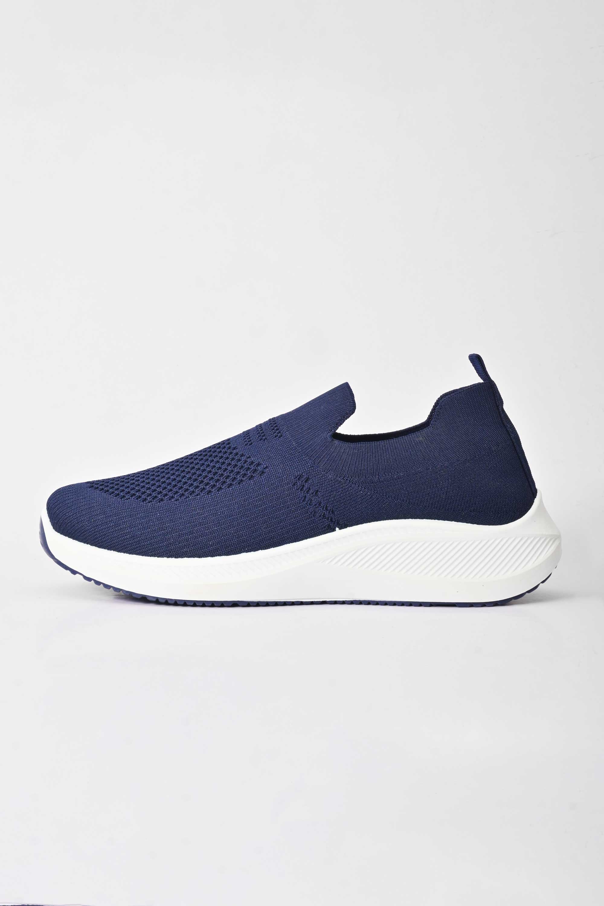 ELO - Walk Men's Classic Slip On Jogger Shoes For Men | Daraz.pk