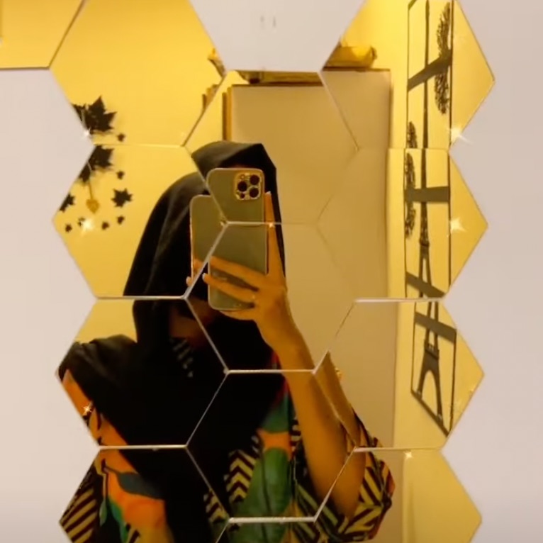 Imported Acrylic Hexagon wall decor Mirrors 3D wall mirrors 4x4 inches ...