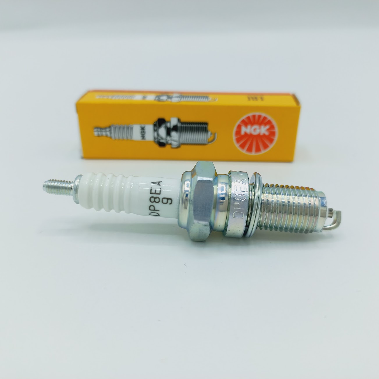 Original NGK Spark Plug for HONDA 125 BIKES DP8EA-9 - Made In Japan ...