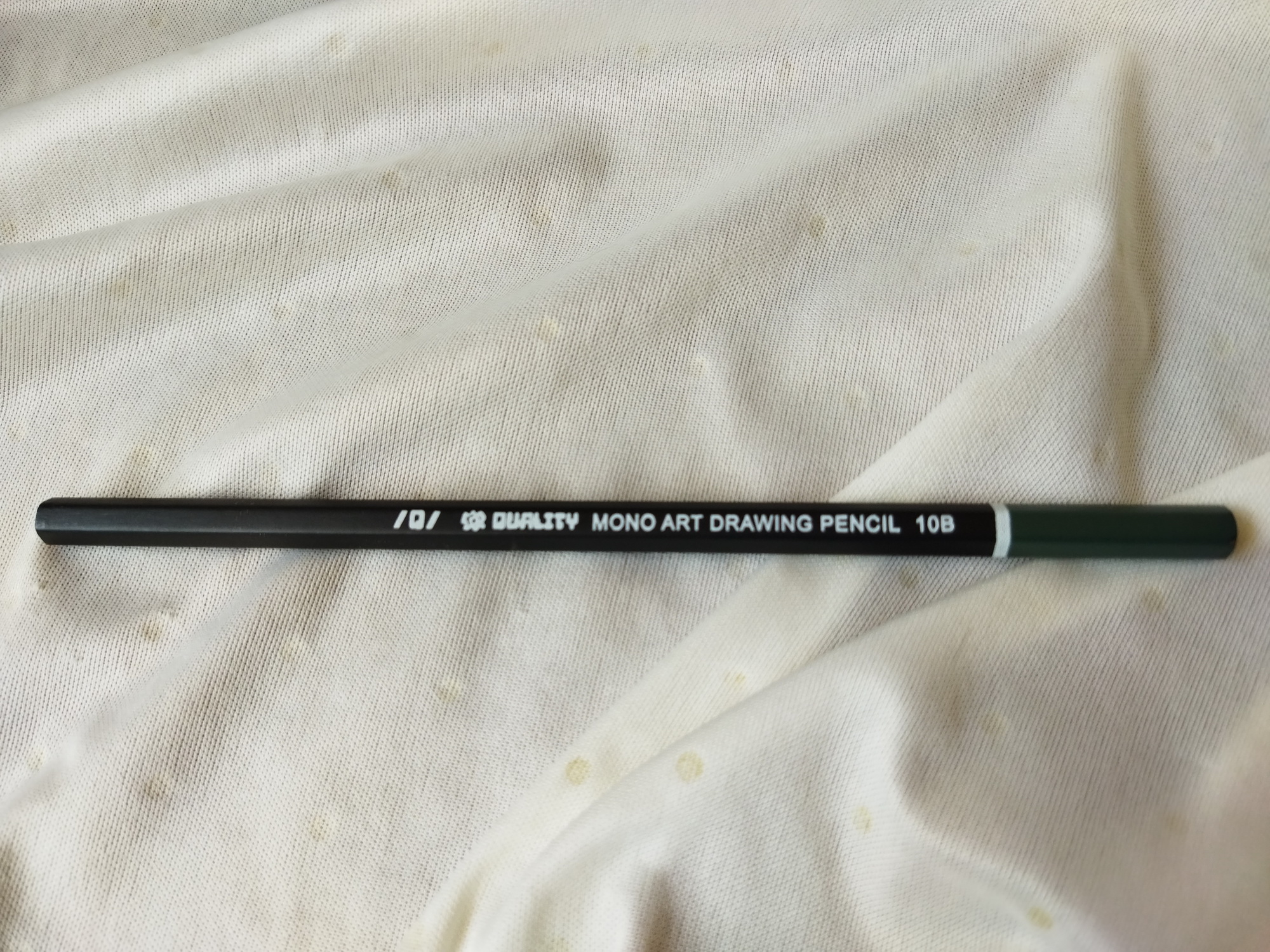 Quality Mono Art Drawing Pencil | Professional Sketch and Drawing ...