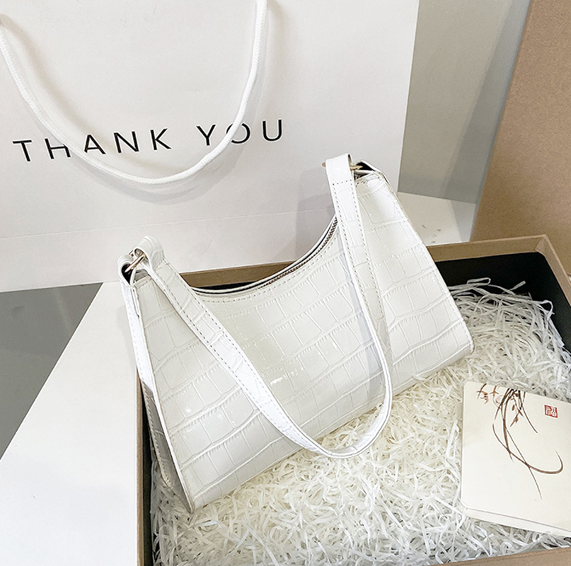 PU (Polyurethane) Autumn handbag Stylish 5 Colors Crocodile pattern ...