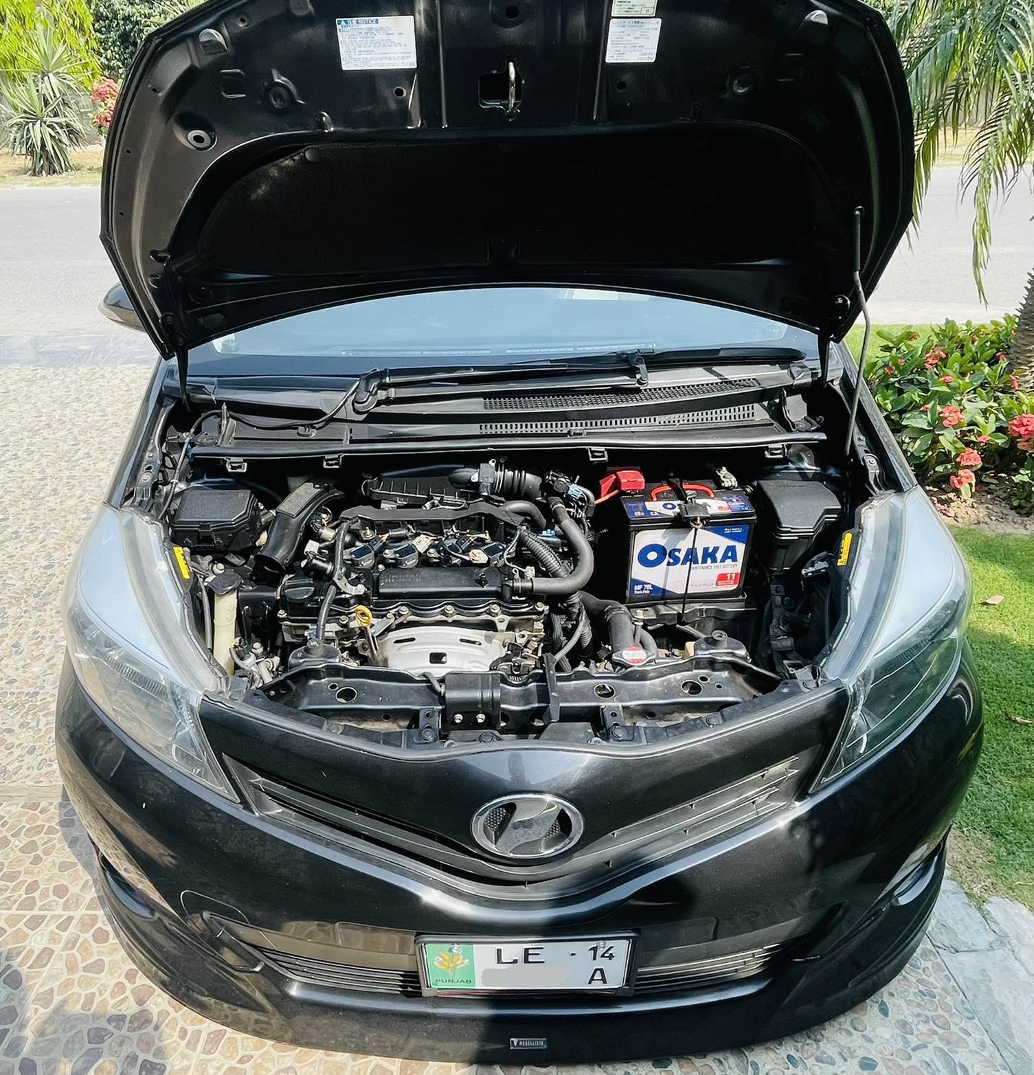 Bonnet Insulator with Clips for Toyota Vitz2005,2006,2007,2008,2009 ...