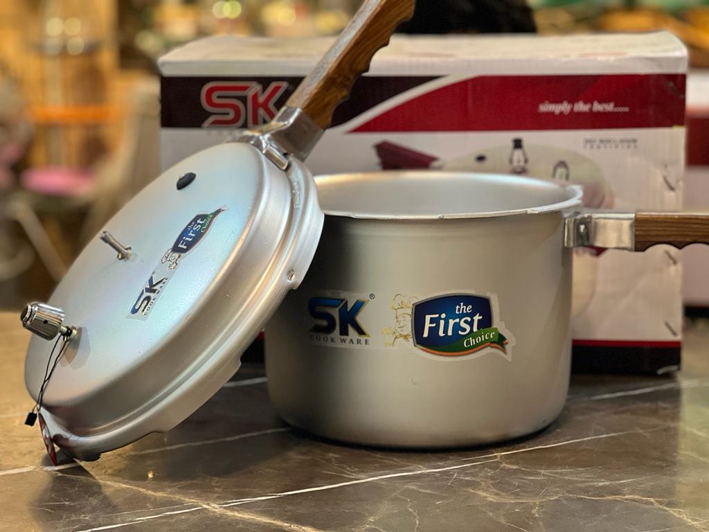 Pressure Cooker Wood Handle | Rose Wood Pressure Cooker 7LTR with Easy ...