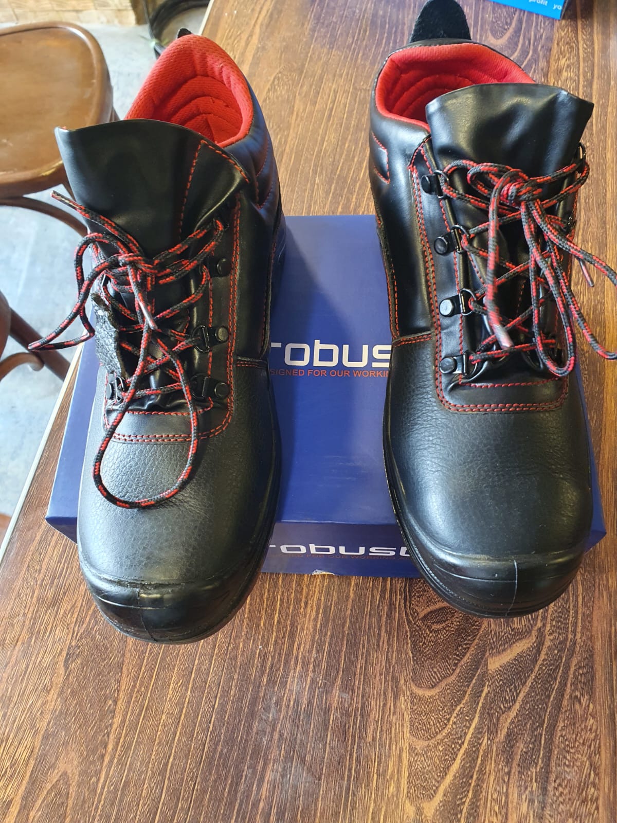 SAFETY SHOES ROBUSTA | Daraz.pk