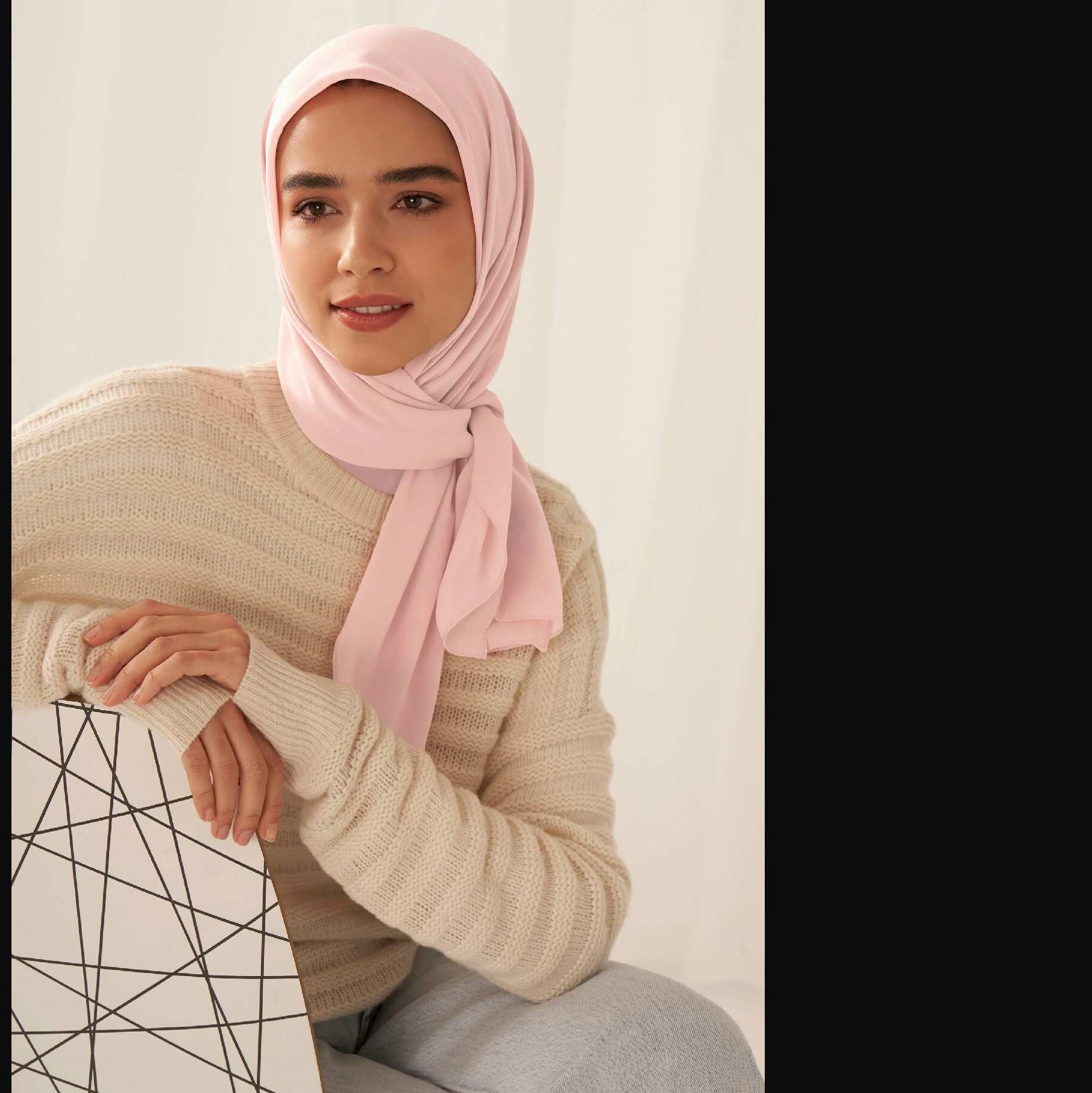 Luxury Chiffon Georgette High-quality fabric, Lightweight feel and ...