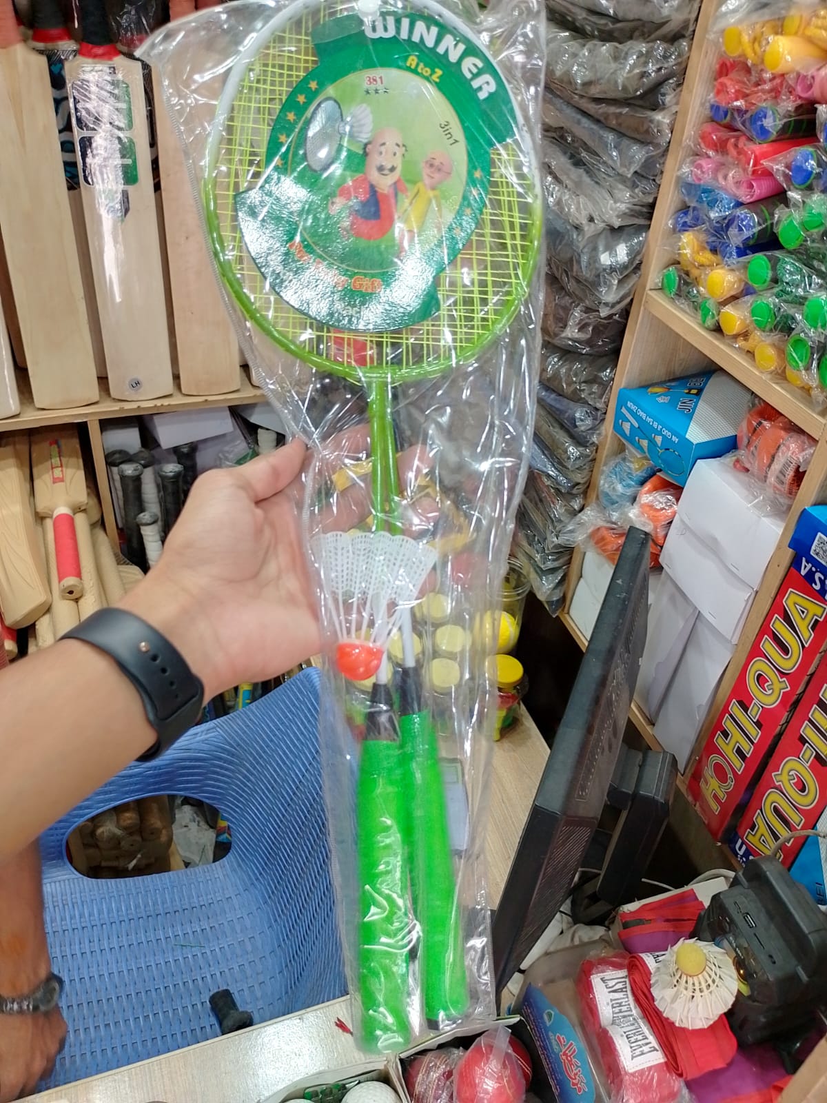 Tennis Racket with Shuttle | Daraz.pk