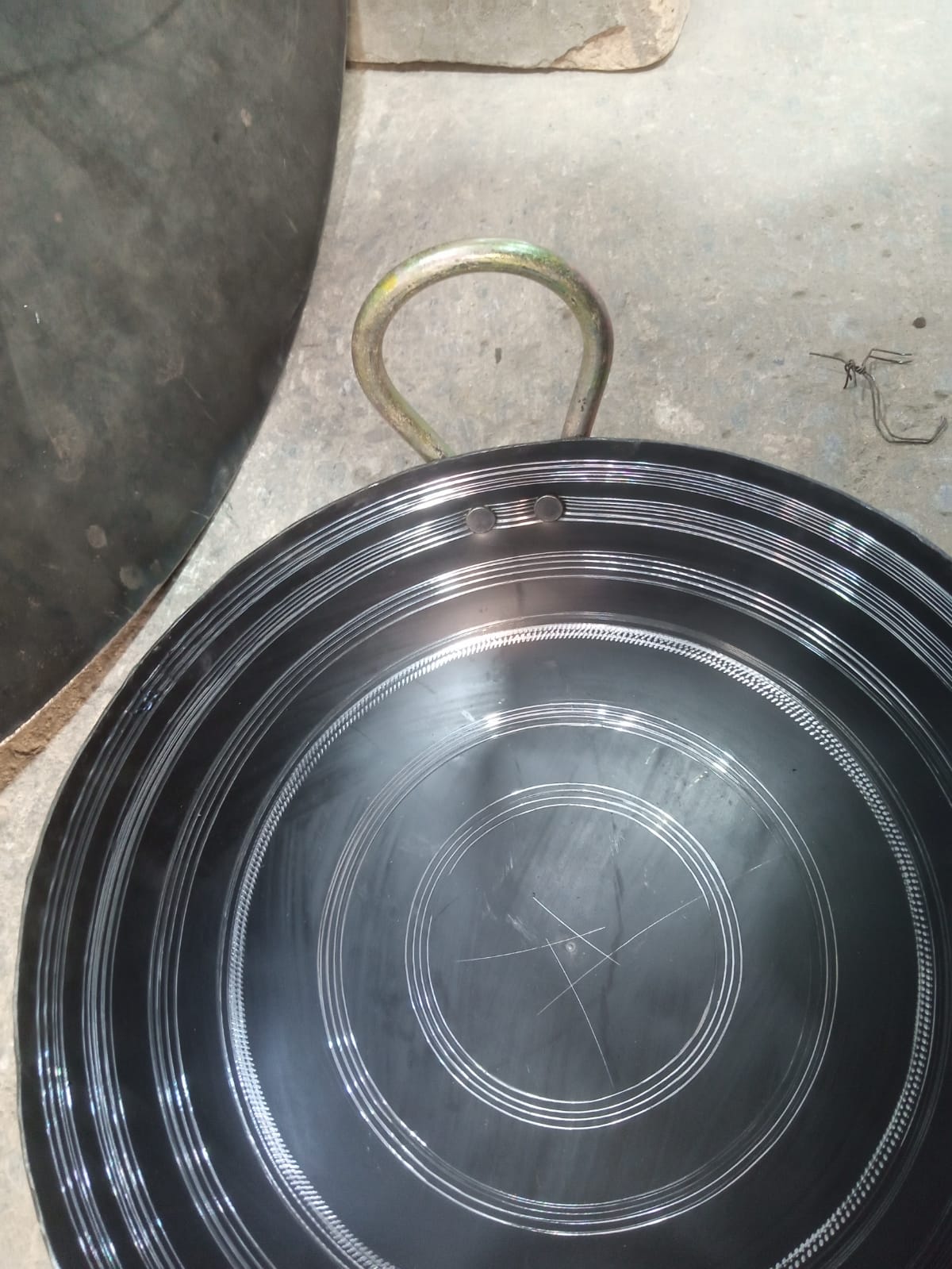 HAND MADE BLACK IRON KARAHI WITH GOLEN HANDLE HEAVY WEIGHT TOTALLY HAND ...