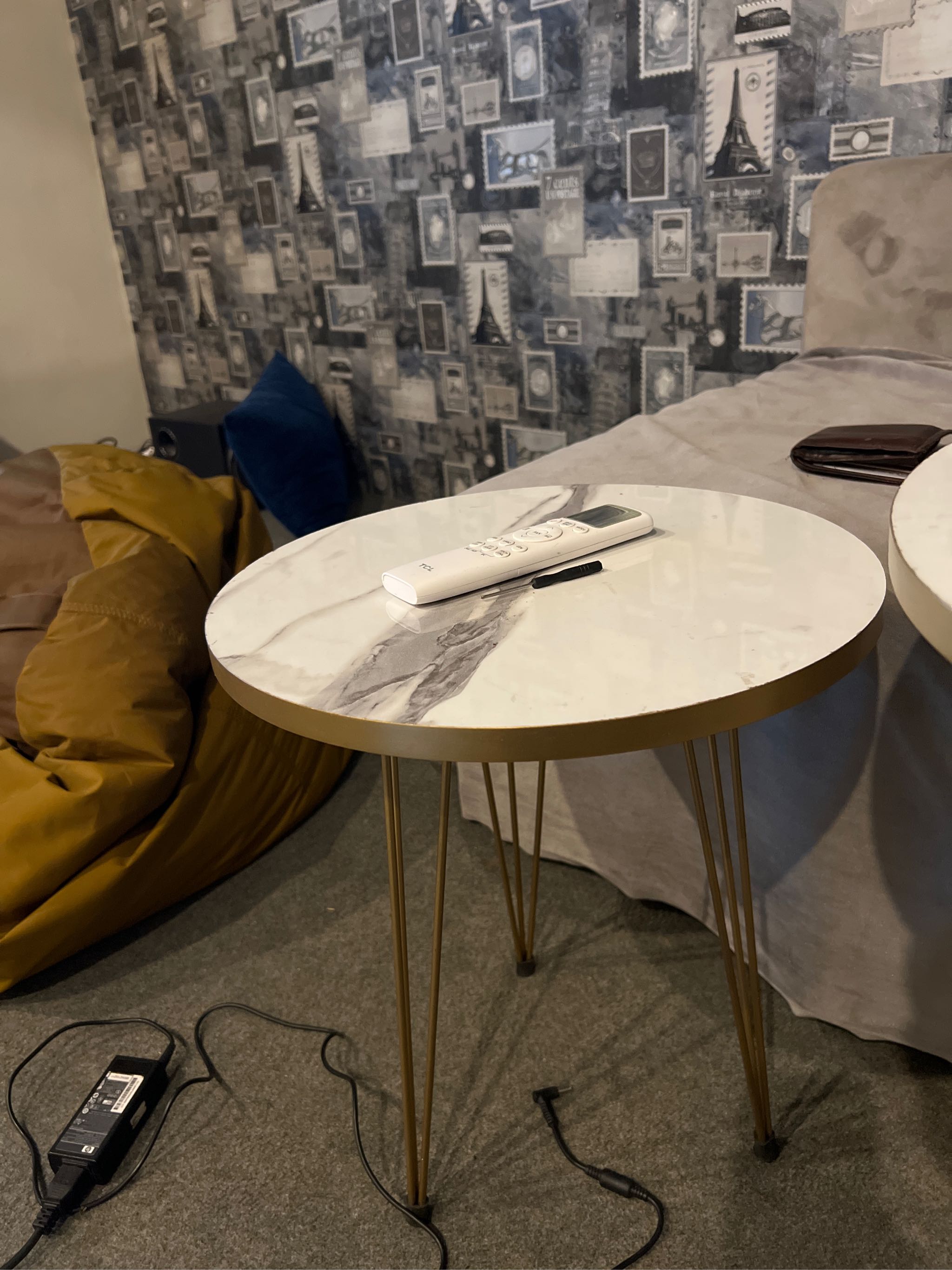 MDF Wood Round Nesting Table With Metal Stand Set of 3 Round table ...