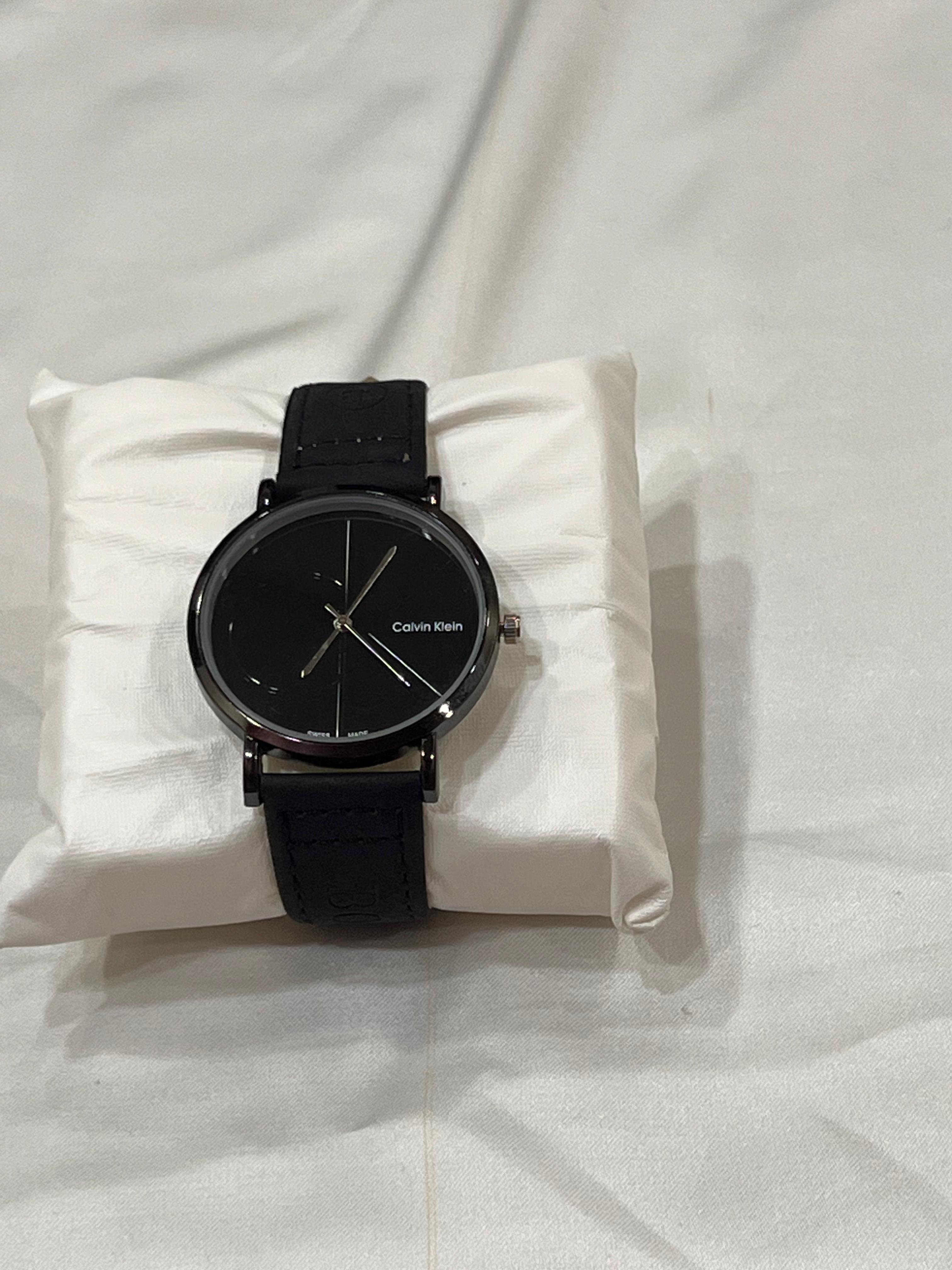 GRADIENT DIAL LEATHER STRAP WATCH | Daraz.pk