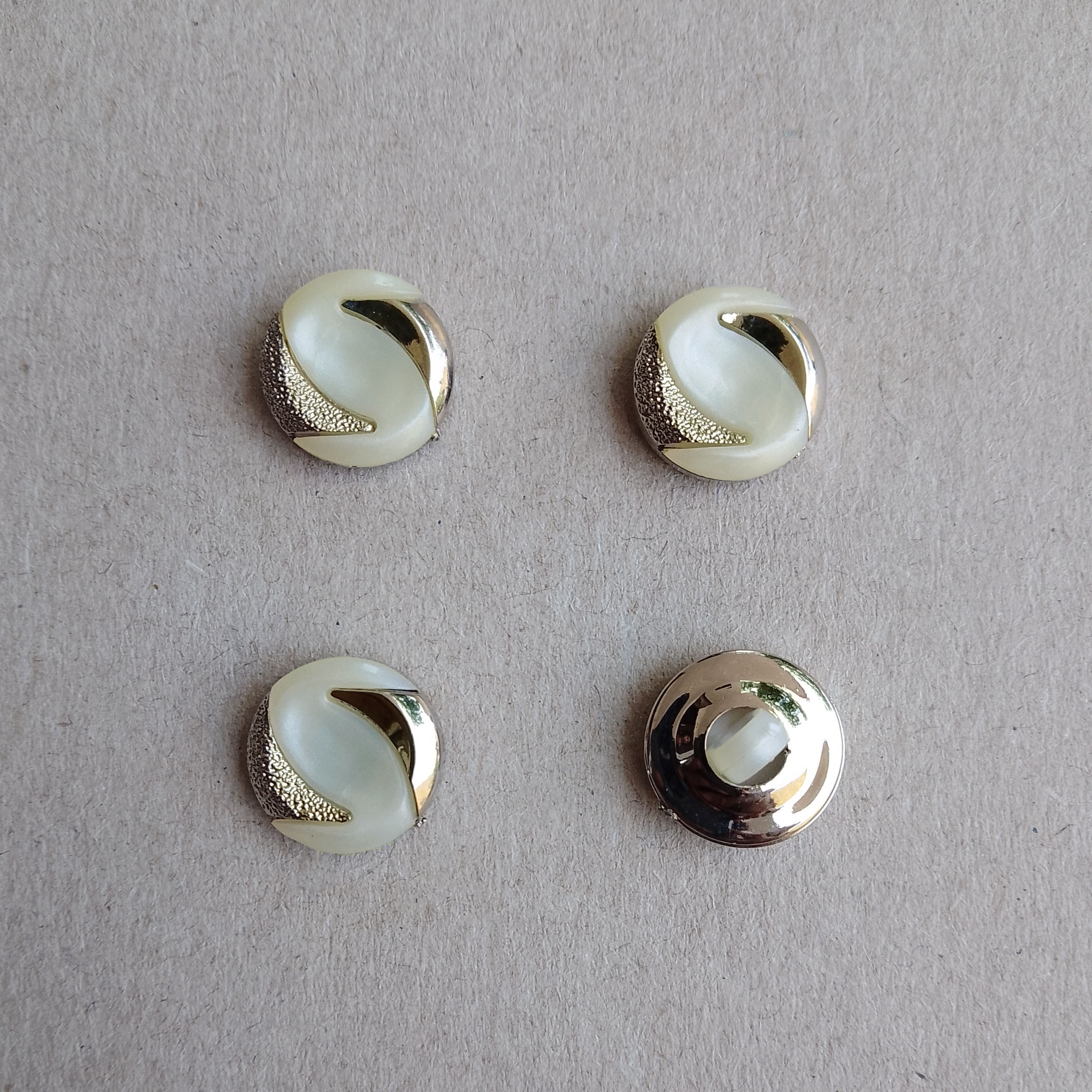 4-Pieces Pretty Fancy Decorative Button | Fancy Buttons for Men/Women ...