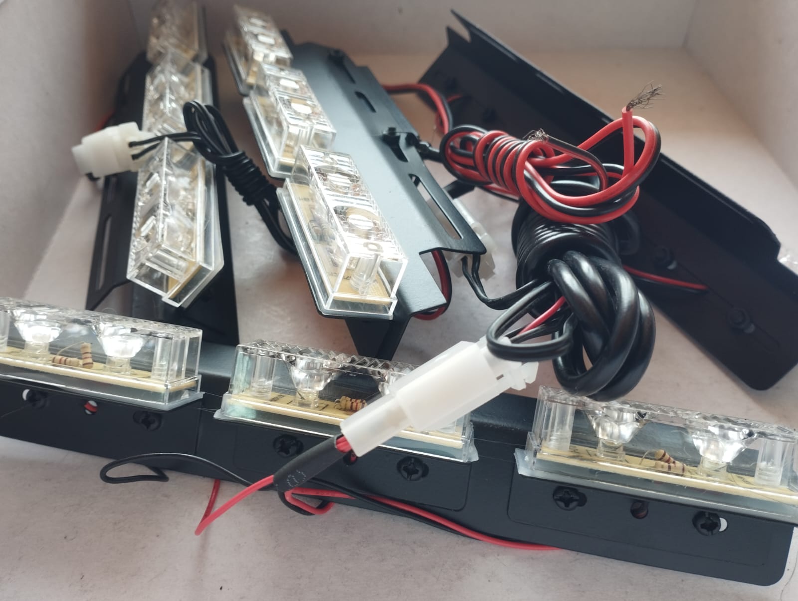 Car Led Strobe Flashing Red And Blue Grill Lights | Shelly Lighting