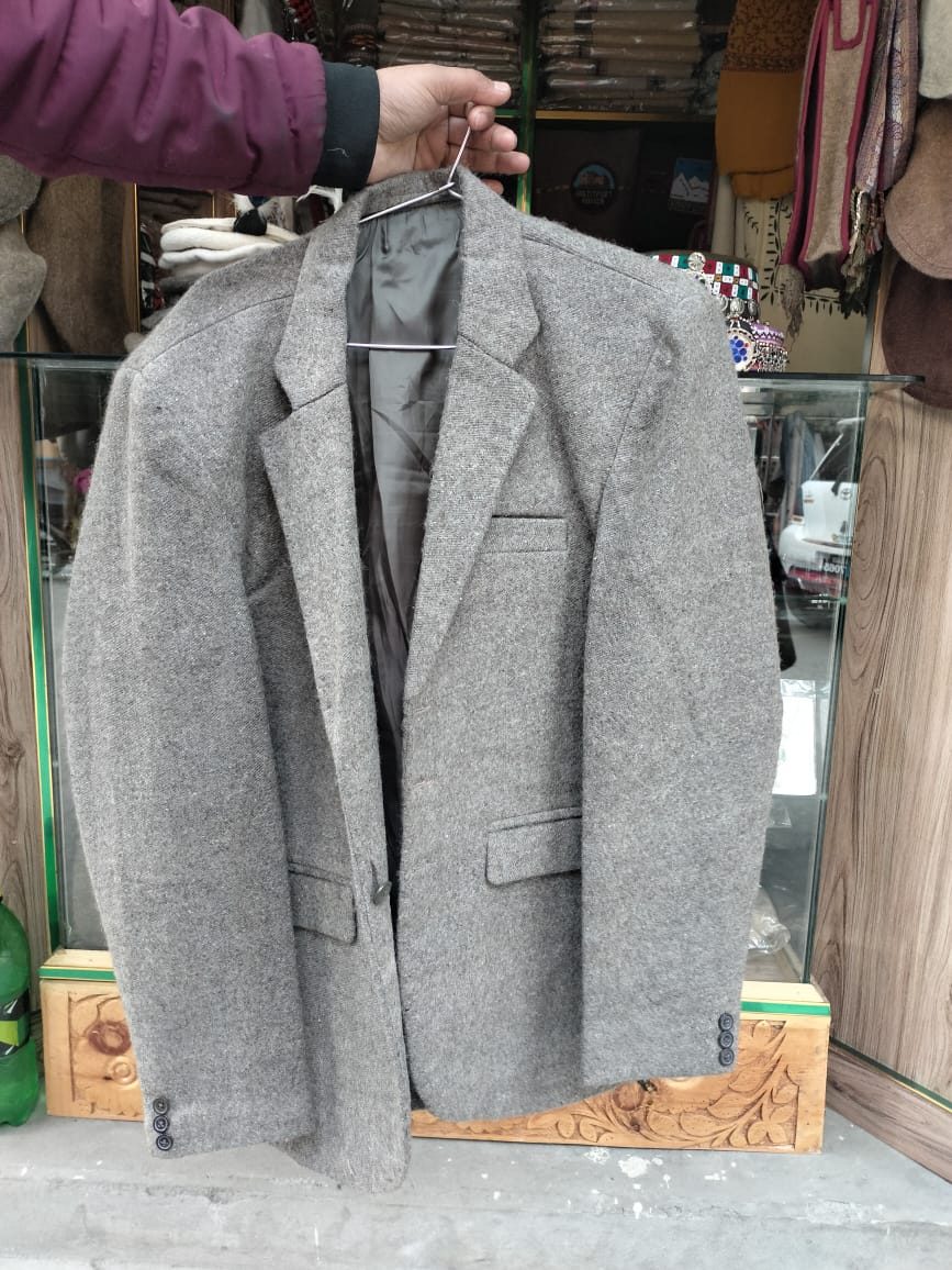 PURE GILGIT WAISTCOAT MADE OF PURE WOOL STUFF | Daraz.pk