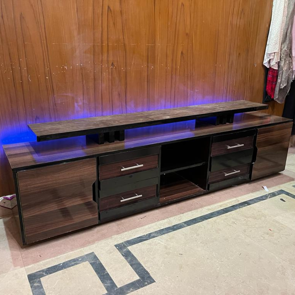 Modern TV Console Table: Stylish Entertainment Storage Solution - TV ...