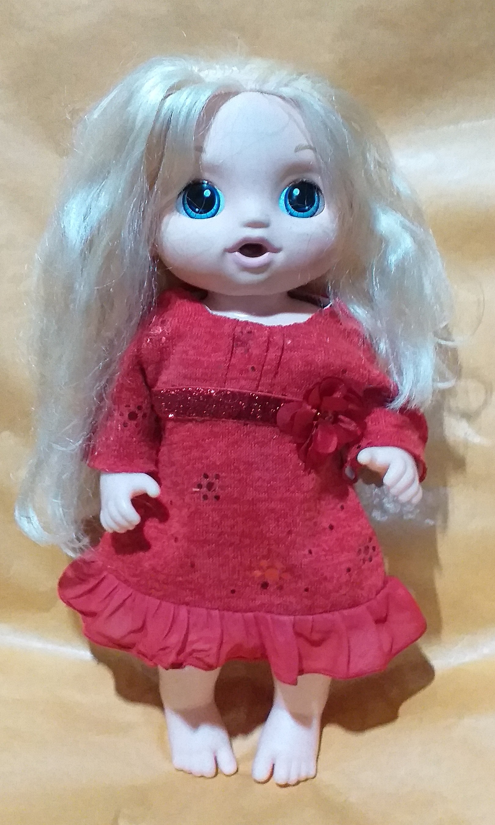 Cute Doll preowned Battery operated 14 inches | Daraz.pk