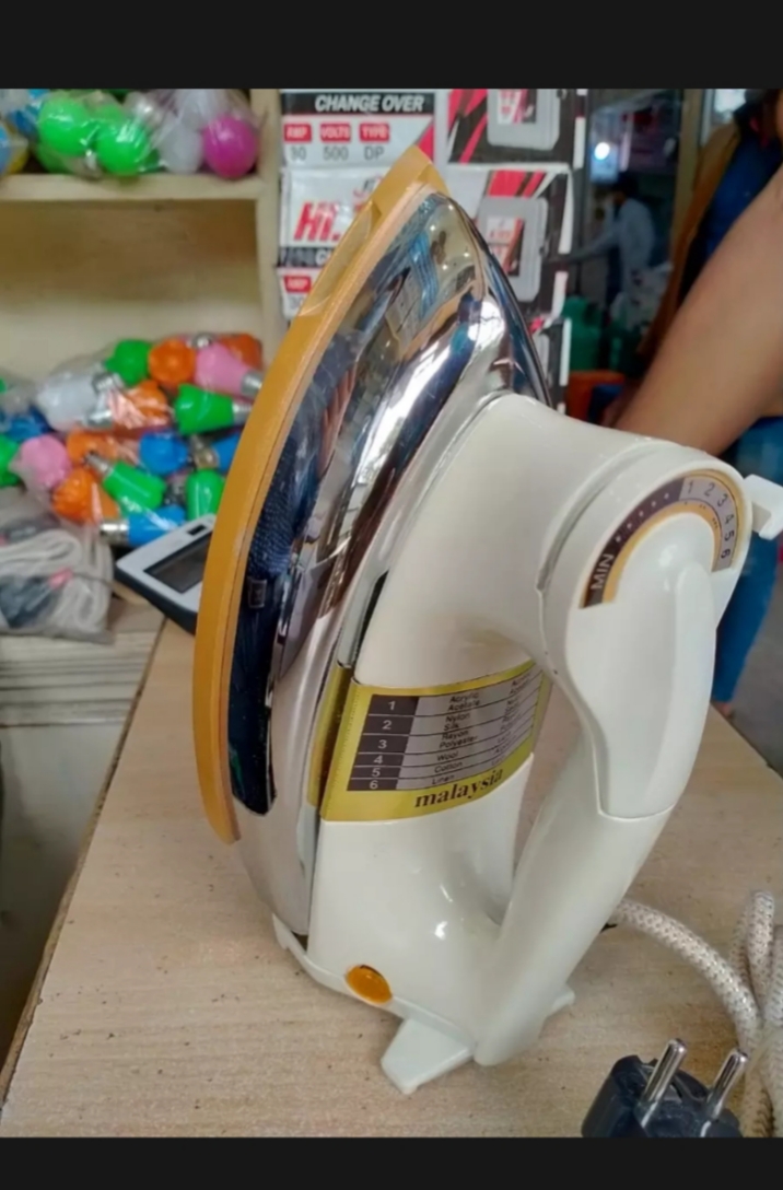 Super Dawlance dry iron heavy weight high quality 1000w Super Maal ...
