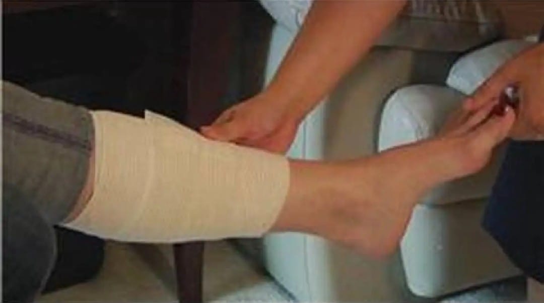 Sterile Crepe Bandages Garam Patti Injury Cover- 6 inches size Pack of ...
