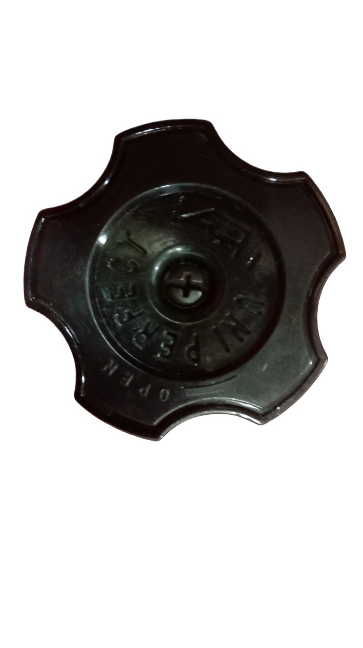 Engine oil cap for Suzuki FX / Mehran / Khyber / Hi-Roof /Bolan / Ravi ...