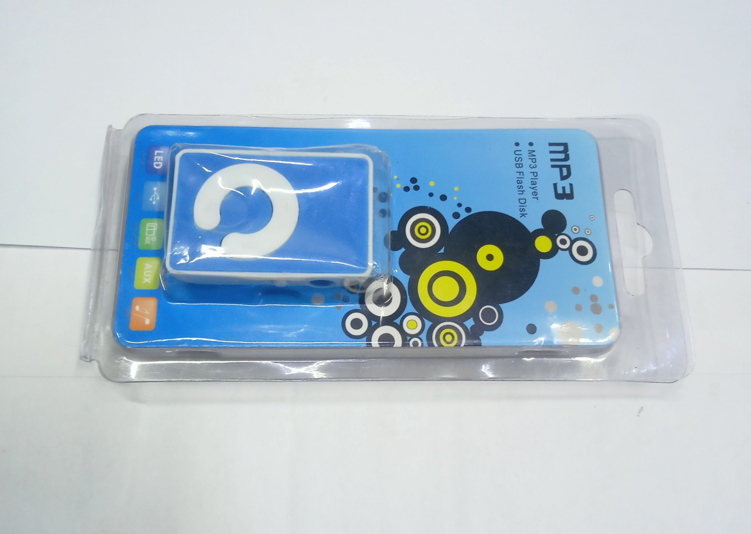 MINI SHUFFLE MP3 PLAYER SD CARD SAPORT RECHARGEBLE | Daraz.pk