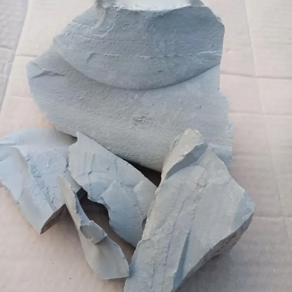 gachi Mitti uclays Edible 250gm clay eating khany ki gachi gachi chanks ...