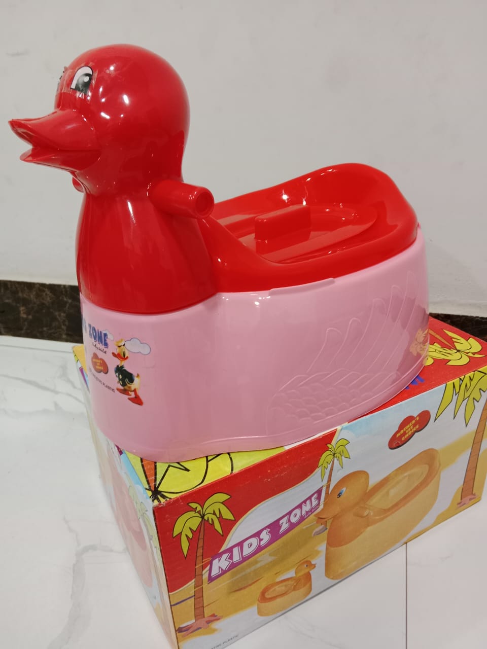 Duck Shape Cute Baby Pot Plastic Baby Potty Seat Portable Easy to clean ...