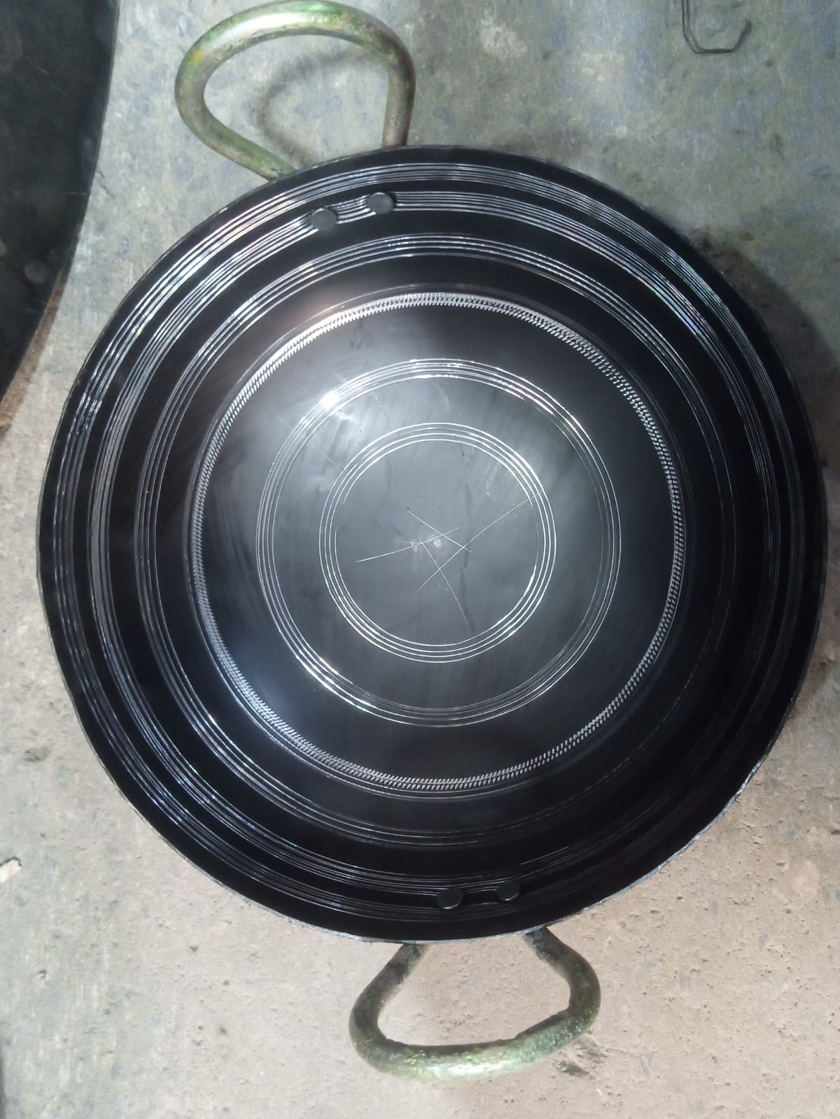 PURE HAND MADE BLACK IRON KARAHI WITH GOLEN HANDLE HEAVY WEIGHT TOTALLY ...