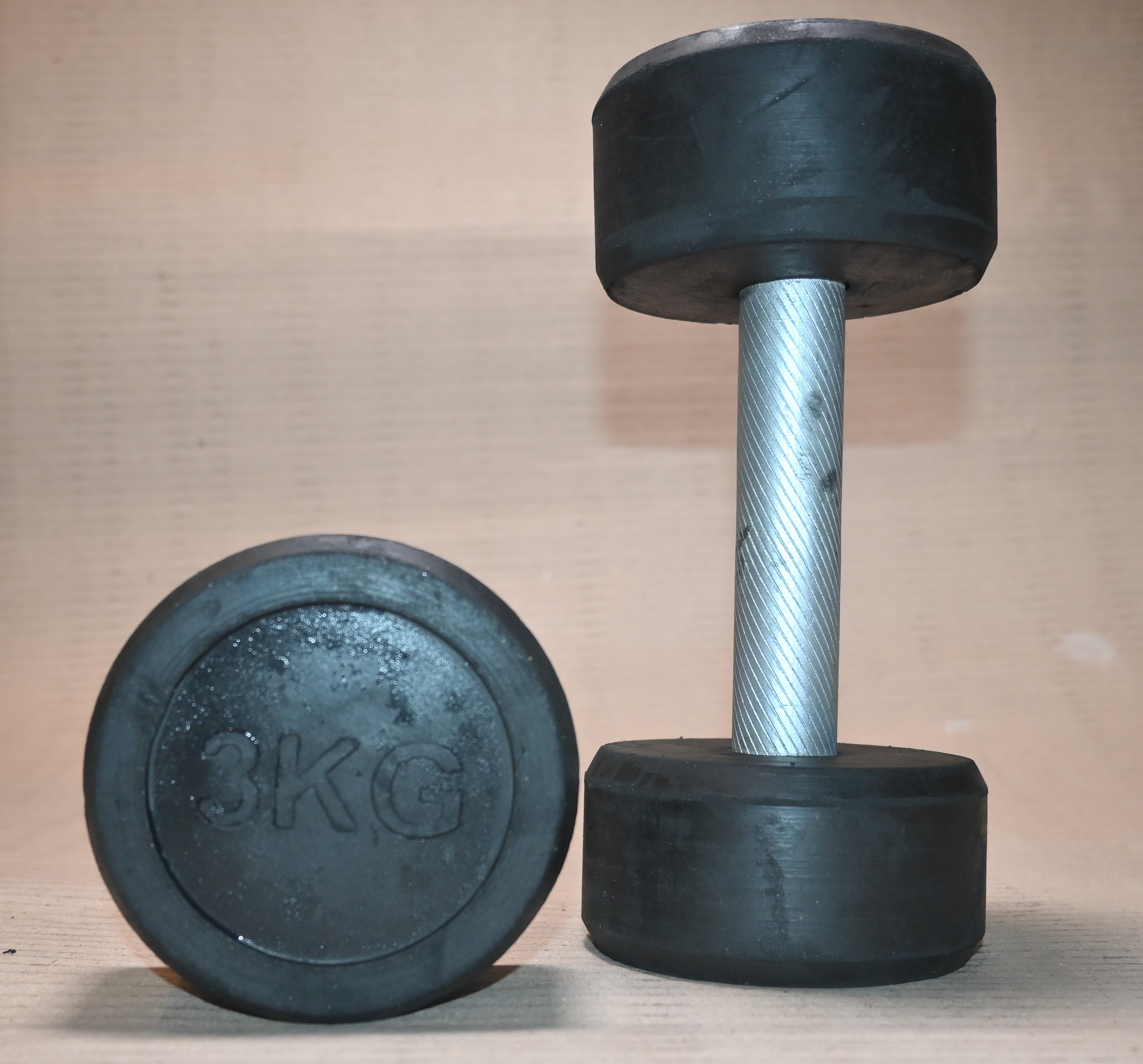 3kg Pair High Quality Rubber Coated Dumbells for Gym | Daraz.pk