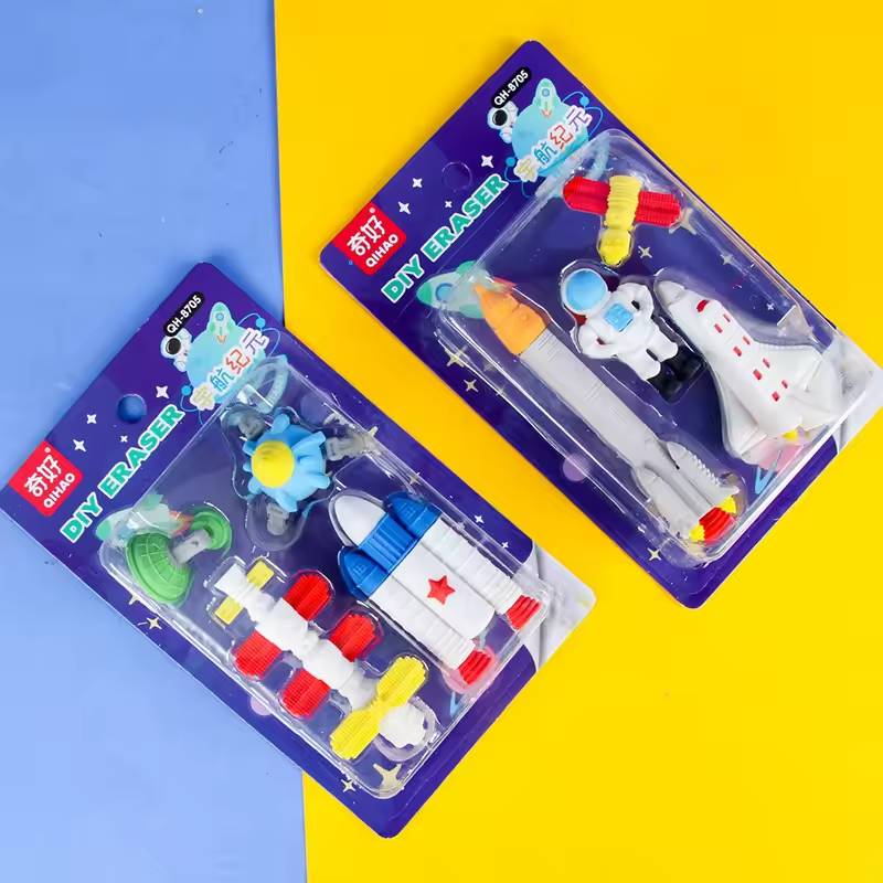 Colourful Minds 3D Astronaut Erasers for Kids – Fun Puzzle Erasers for ...