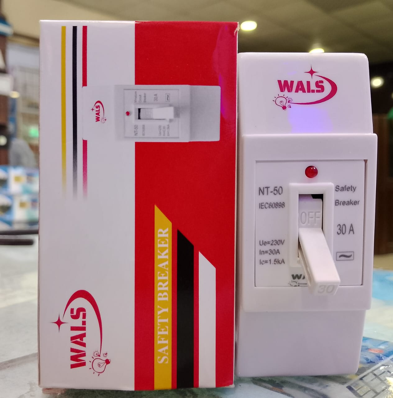 Electrical Safety Breakers 30 Amperes | Premium Quality Black Safety Circuit Breaker Multiple ...